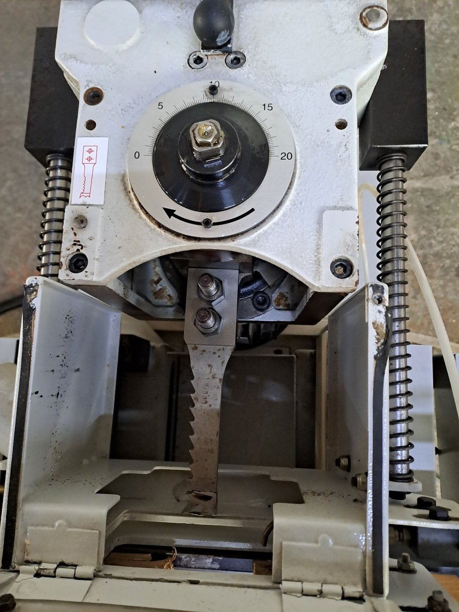 Horizontal chisel mortiser CENTAURO type BD NZV Centauro type BD NZV - IMB